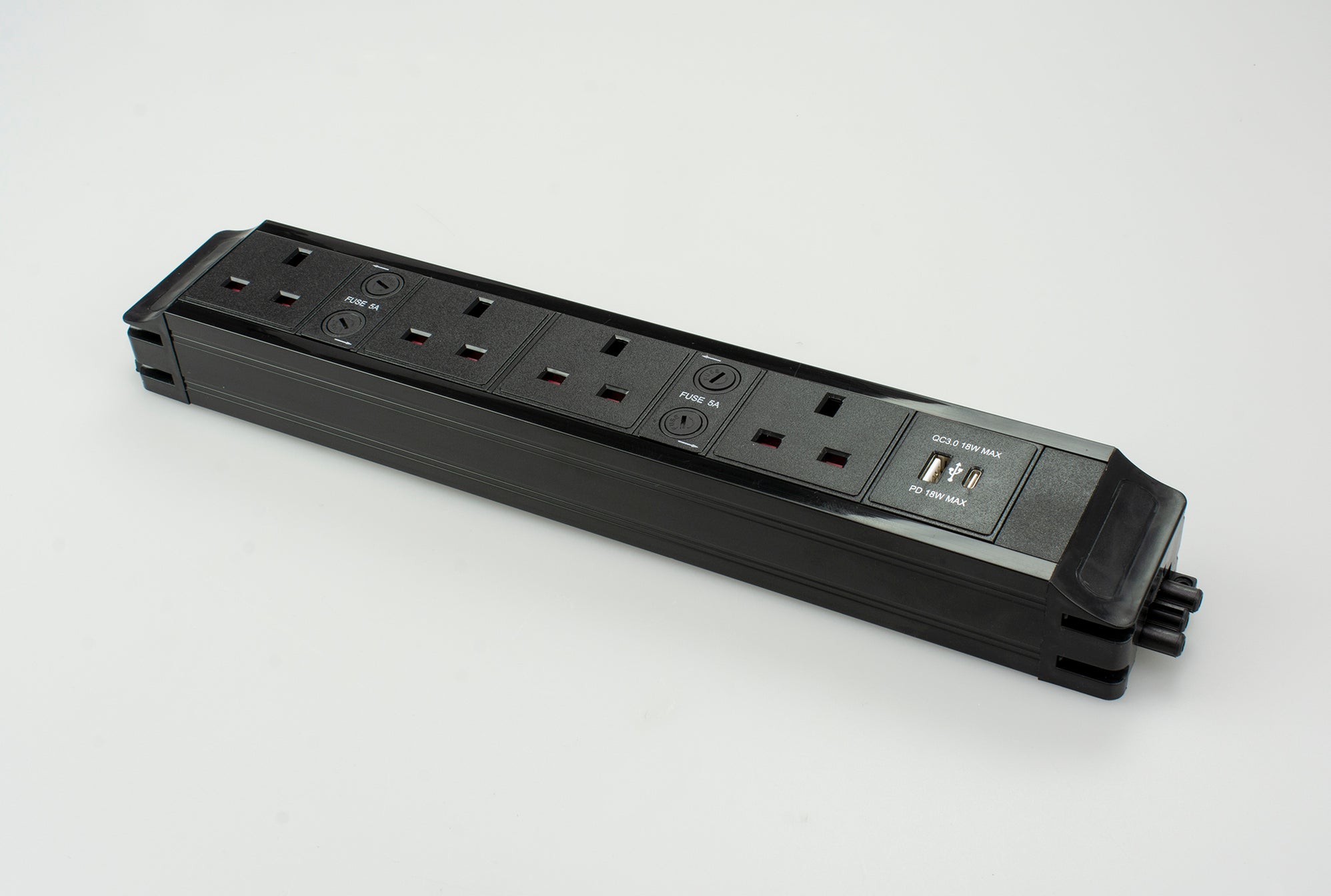 PP4/USB - 4 Power 2 USB Under Desk Power Unit — Deskpower.co.uk